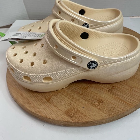 CROCS | Shoes | New Crocs Classic Platform Shimmer Clogs Womens Size7 ...